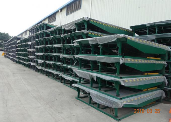 Single Cylinder Hydraulic Dock Levelers For Sea Port Physical Distribution